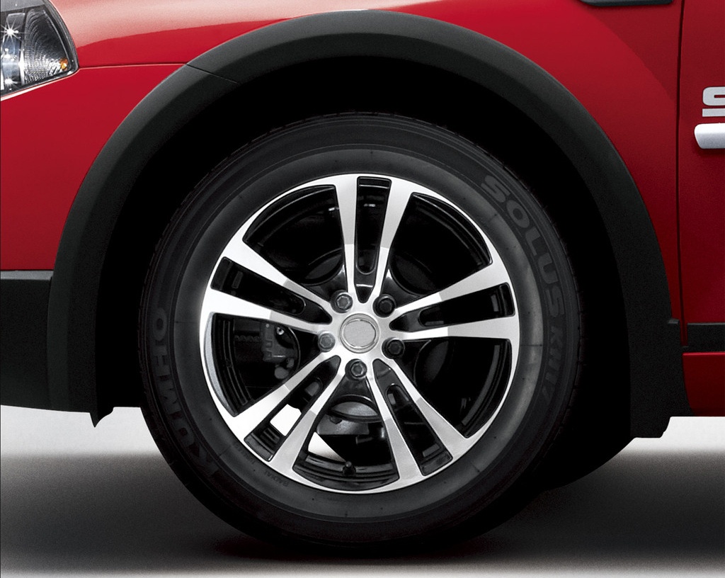 Don't ignore Wheel hub damage, Wheel hub maintenance tips. - Comma